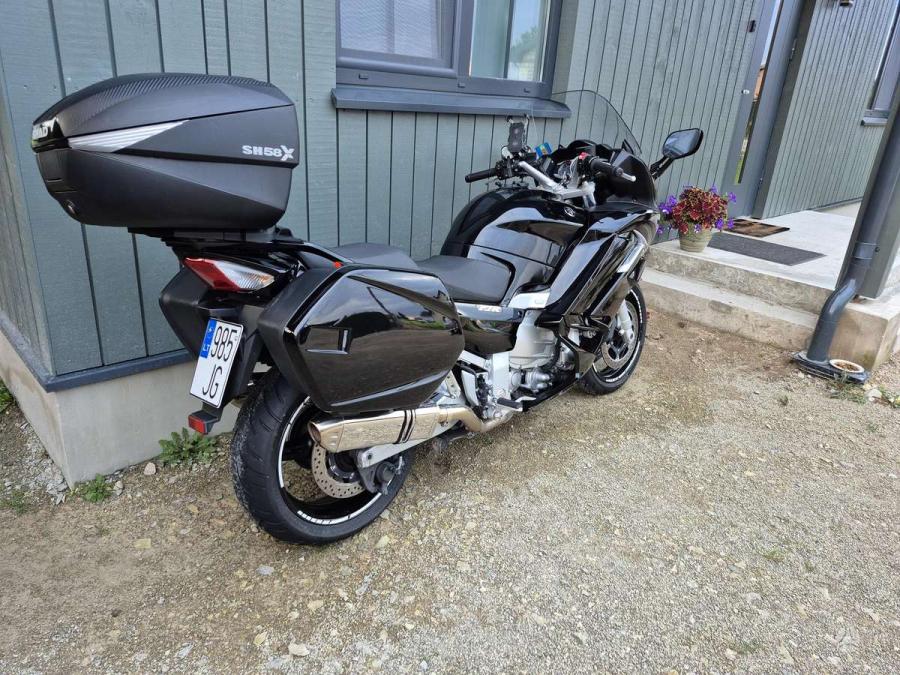 Черный Ямаха FJR 1300 2013 в Куршенай, объемом двигателя 1.30 л и пробегом 47 тыс. км за 7500 €, фото 8 на AUTOMOTO.COM.LV