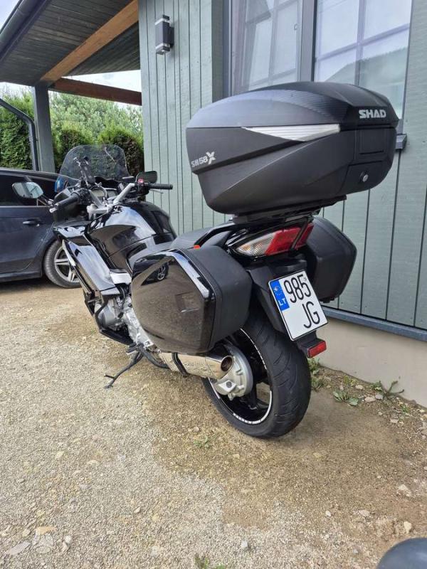 Черный Ямаха FJR 1300 2013 в Куршенай, объемом двигателя 1.30 л и пробегом 47 тыс. км за 7500 €, фото 9 на AUTOMOTO.COM.LV