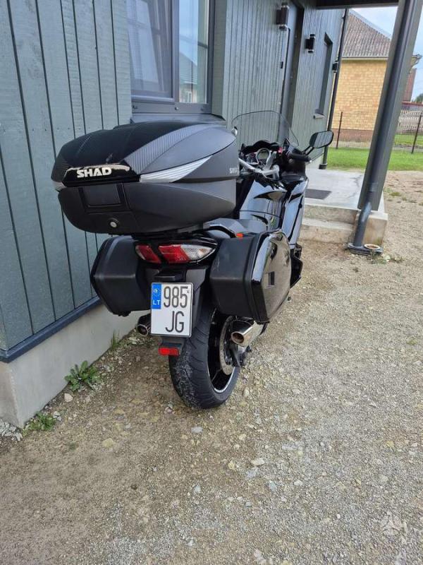 Черный Ямаха FJR 1300 2013 в Куршенай, объемом двигателя 1.30 л и пробегом 47 тыс. км за 7500 €, фото 10 на AUTOMOTO.COM.LV
