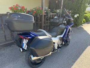 Zils Yamaha FJR 1300 2001 Elektrėnai, ar dzinēja tilpumu 1.30 L un nobraukumu 79 tūkst. km par 2585 €, foto 6 vietnē AUTOMOTO.COM.LV