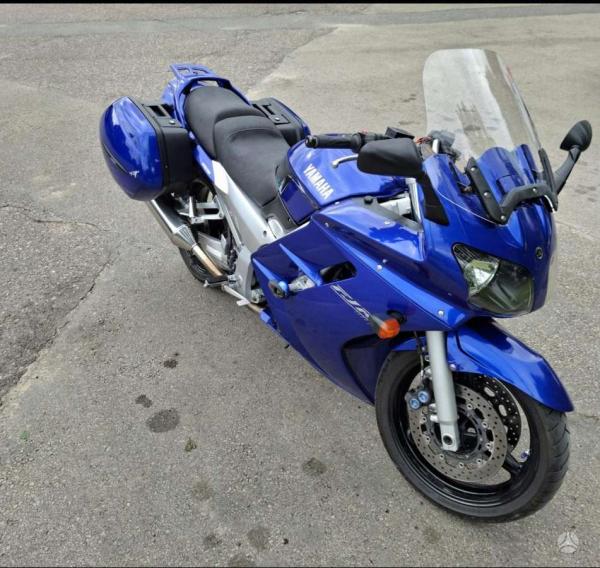 Blue Yamaha FJR 1300 2001 in Prienai, with an engine capacity of 1.30 L and mileage of 62 thousand km for 3250 €, photo 1 on AUTOMOTO.COM.LV