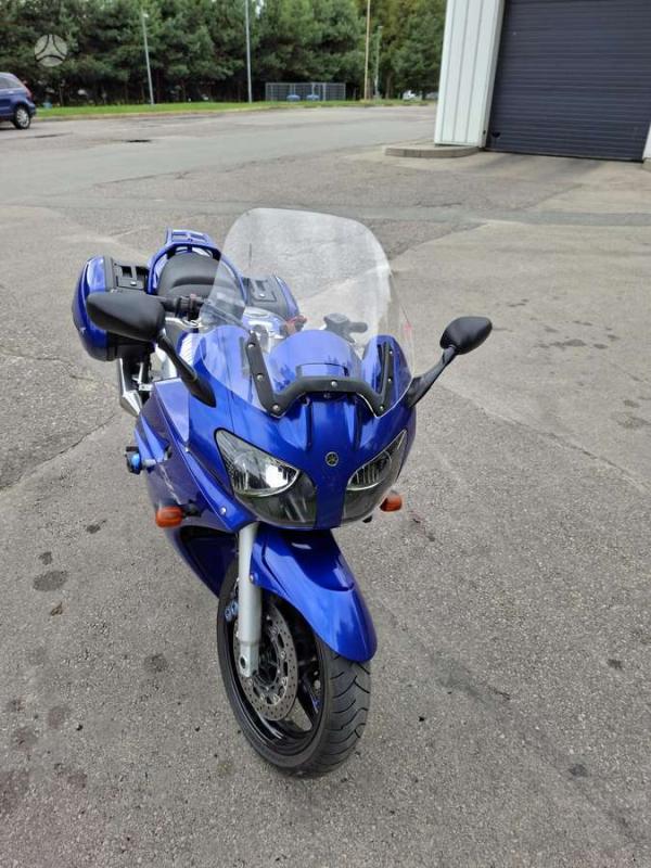 Blue Yamaha FJR 1300 2001 in Prienai, with an engine capacity of 1.30 L and mileage of 62 thousand km for 3250 €, photo 2 on AUTOMOTO.COM.LV