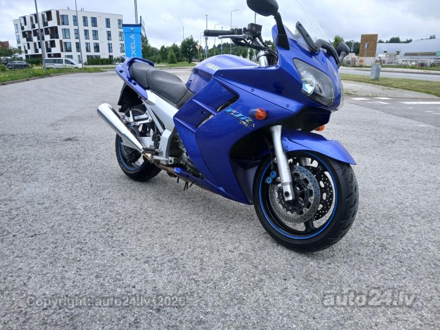 Zils Yamaha FJR 1300 2001 Rapla, ar dzinēja tilpumu 1.30 L un nobraukumu 43 tūkst. km par 2900 €, foto 4 vietnē AUTOMOTO.COM.LV