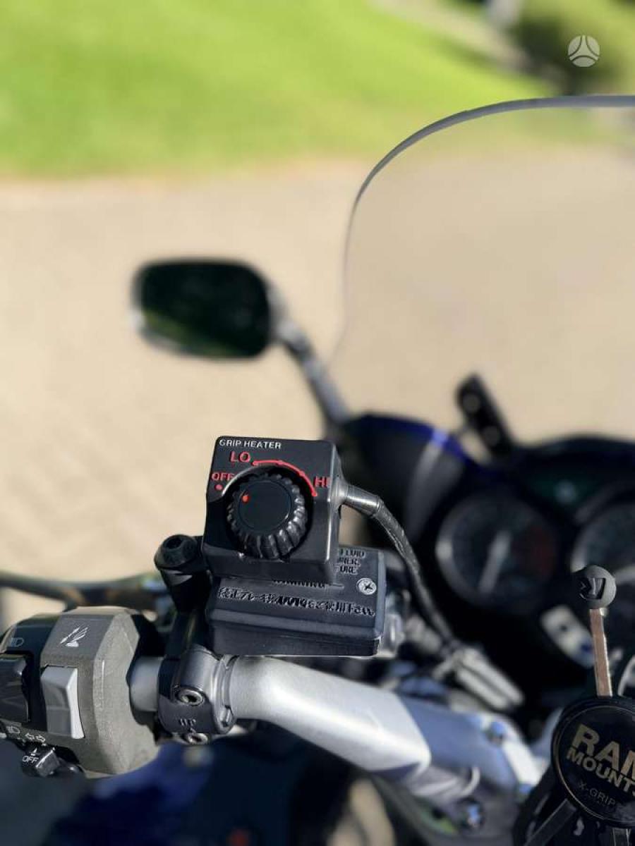 Blue Yamaha FJR 1300 2003 in Kaunas, with an engine capacity of 0.00 L and mileage of 72 thousand km for 3990 €, photo 18 on AUTOMOTO.COM.LV