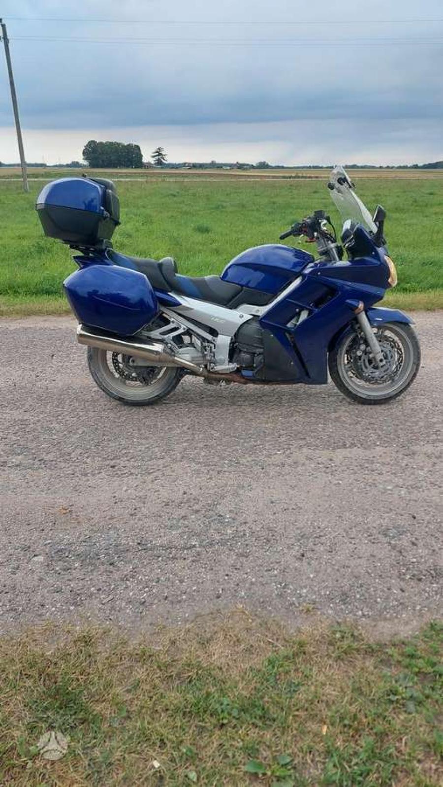 Zils Yamaha FJR 1300 2005 Vilkaviškis, ar dzinēja tilpumu 1.30 L un nobraukumu 96 tūkst. km par 2700 €, foto 3 vietnē AUTOMOTO.COM.LV