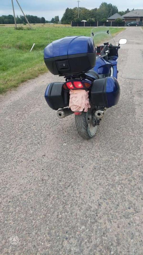 Zils Yamaha FJR 1300 2005 Vilkaviškis, ar dzinēja tilpumu 1.30 L un nobraukumu 96 tūkst. km par 2700 €, foto 4 vietnē AUTOMOTO.COM.LV