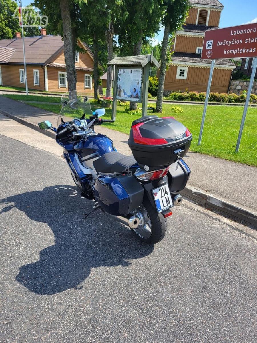 Blue Yamaha FJR 1300 2006 in Utena, with an engine capacity of 1.30 L and mileage of 57 thousand km for 7000 €, photo 8 on AUTOMOTO.COM.LV