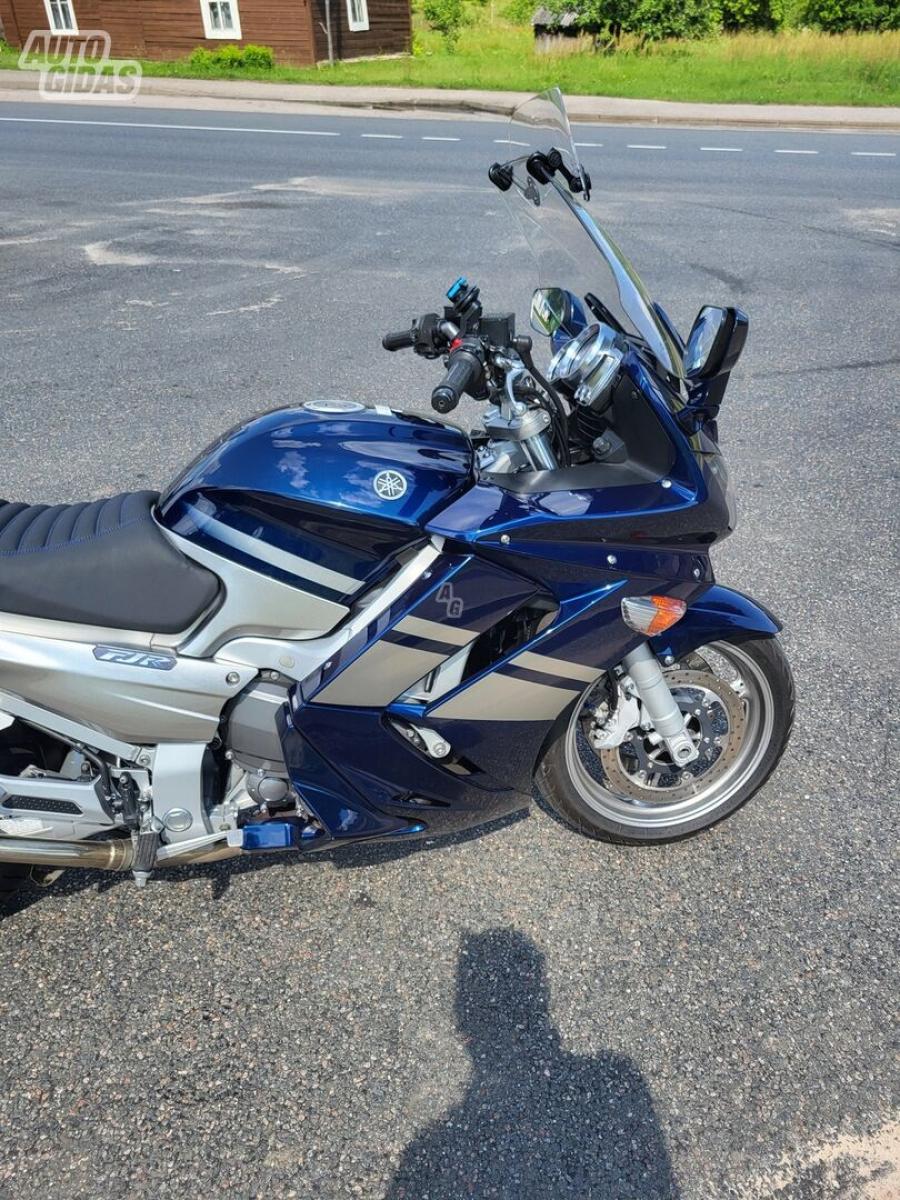 Blue Yamaha FJR 1300 2006 in Utena, with an engine capacity of 1.30 L and mileage of 57 thousand km for 7000 €, photo 6 on AUTOMOTO.COM.LV