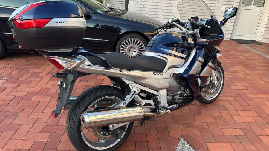 Синий Ямаха FJR 1300 2007 в Клайпеда, объемом двигателя 1.30 л и пробегом 38 тыс. км за 5800 €, фото 6 на AUTOMOTO.COM.LV