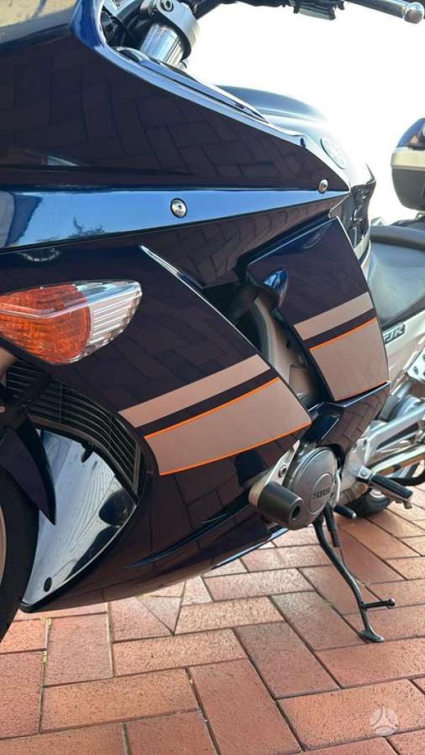 Синий Ямаха FJR 1300 2007 в Клайпеда, объемом двигателя 1.30 л и пробегом 38 тыс. км за 5800 €, фото 8 на AUTOMOTO.COM.LV