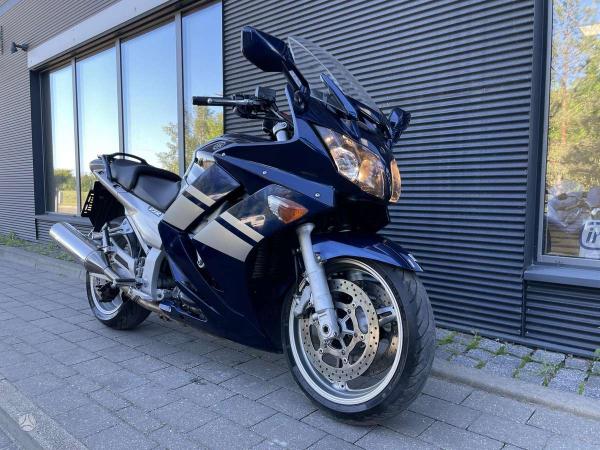 Zils Yamaha FJR 1300 2007 Rīga, ar dzinēja tilpumu 1.30 L un nobraukumu 41 tūkst. km par 4799 €, foto 6 vietnē AUTOMOTO.COM.LV