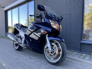 Zils Yamaha FJR 1300 2007 Rīga, ar dzinēja tilpumu 1.30 L un nobraukumu 41 tūkst. km par 4799 €, foto 7 vietnē AUTOMOTO.COM.LV