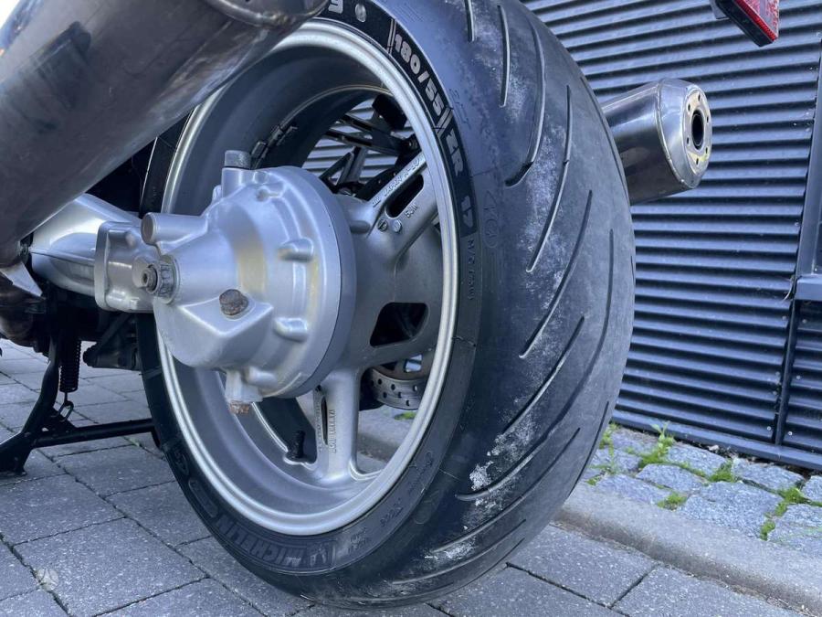 Zils Yamaha FJR 1300 2007 Rīga, ar dzinēja tilpumu 1.30 L un nobraukumu 41 tūkst. km par 4799 €, foto 11 vietnē AUTOMOTO.COM.LV