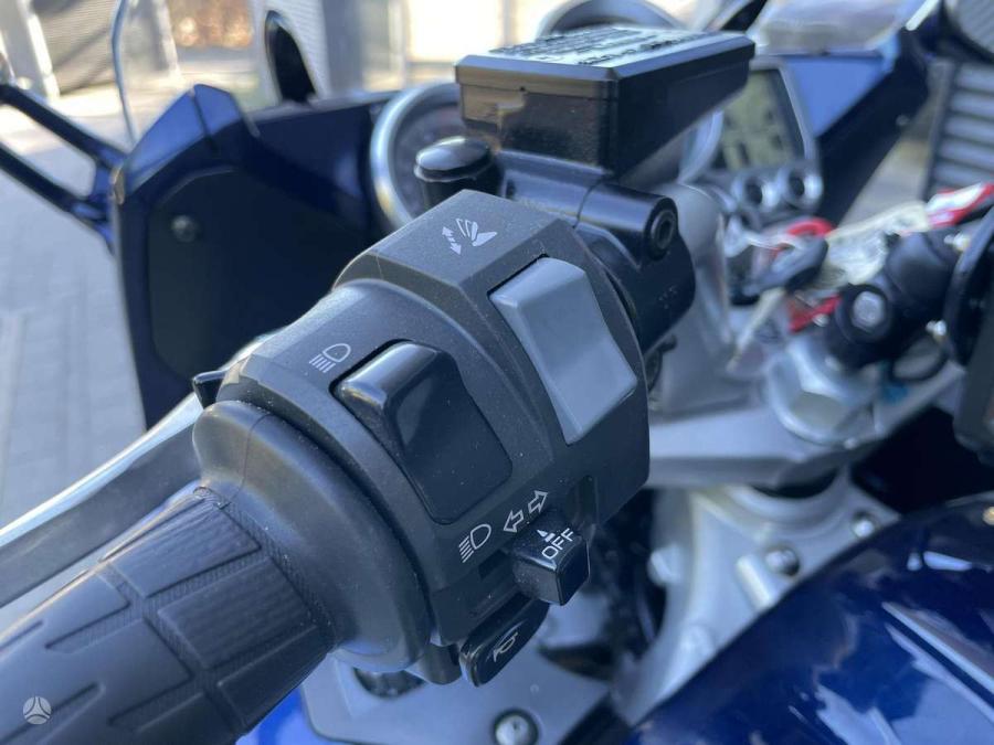 Zils Yamaha FJR 1300 2007 Rīga, ar dzinēja tilpumu 1.30 L un nobraukumu 41 tūkst. km par 4799 €, foto 13 vietnē AUTOMOTO.COM.LV