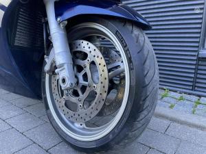 Zils Yamaha FJR 1300 2007 Rīga, ar dzinēja tilpumu 1.30 L un nobraukumu 41 tūkst. km par 4799 €, foto 16 vietnē AUTOMOTO.COM.LV