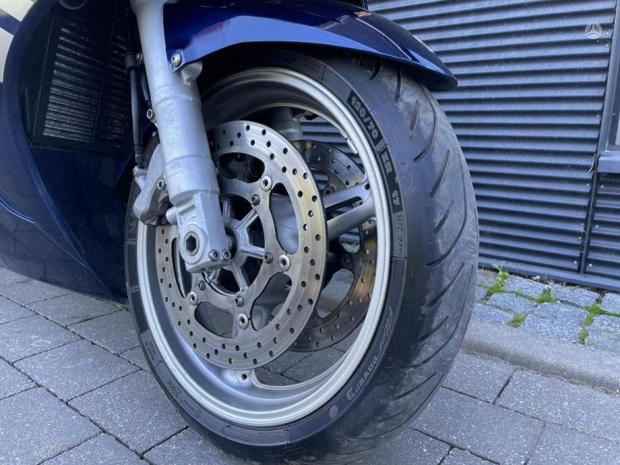 Zils Yamaha FJR 1300 2007 Rīga, ar dzinēja tilpumu 1.30 L un nobraukumu 41 tūkst. km par 4799 €, foto 16 vietnē AUTOMOTO.COM.LV