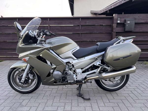 Brūns Yamaha FJR 1300 2006 Viļņa, ar dzinēja tilpumu 1.30 L un nobraukumu 36 tūkst. km par 5600 €, foto 4 vietnē AUTOMOTO.COM.LV