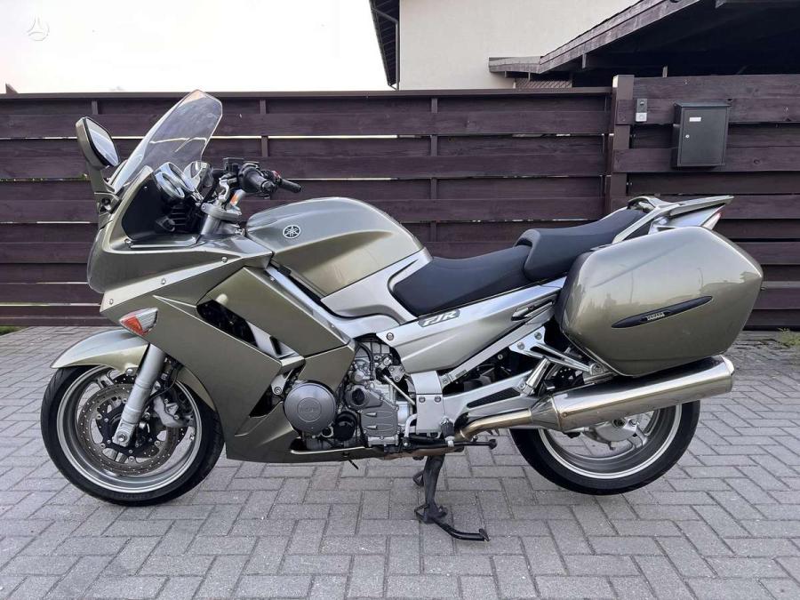 Brown Yamaha FJR 1300 2006 in Vilnius, with an engine capacity of 1.30 L and mileage of 36 thousand km for 5600 €, photo 5 on AUTOMOTO.COM.LV