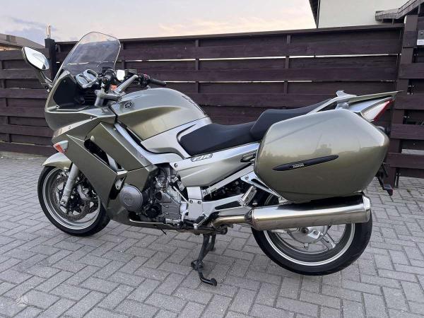 Brūns Yamaha FJR 1300 2006 Viļņa, ar dzinēja tilpumu 1.30 L un nobraukumu 36 tūkst. km par 5600 €, foto 5 vietnē AUTOMOTO.COM.LV