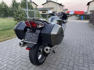 Brown Yamaha FJR 1300 2006 in Vilnius, with an engine capacity of 1.30 L and mileage of 36 thousand km for 5600 €, photo 10 on AUTOMOTO.COM.LV
