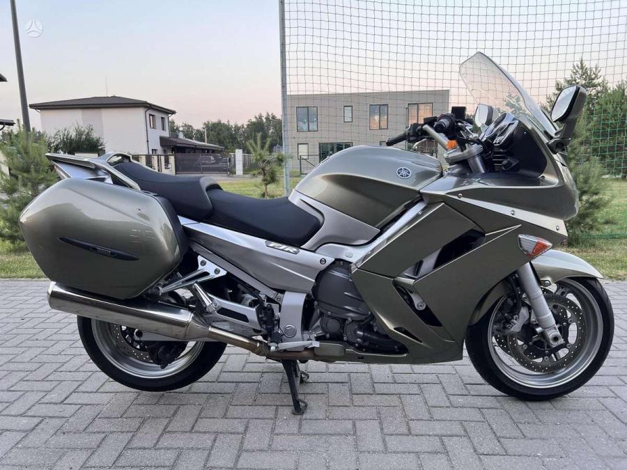 Brown Yamaha FJR 1300 2006 in Vilnius, with an engine capacity of 1.30 L and mileage of 36 thousand km for 5600 €, photo 14 on AUTOMOTO.COM.LV