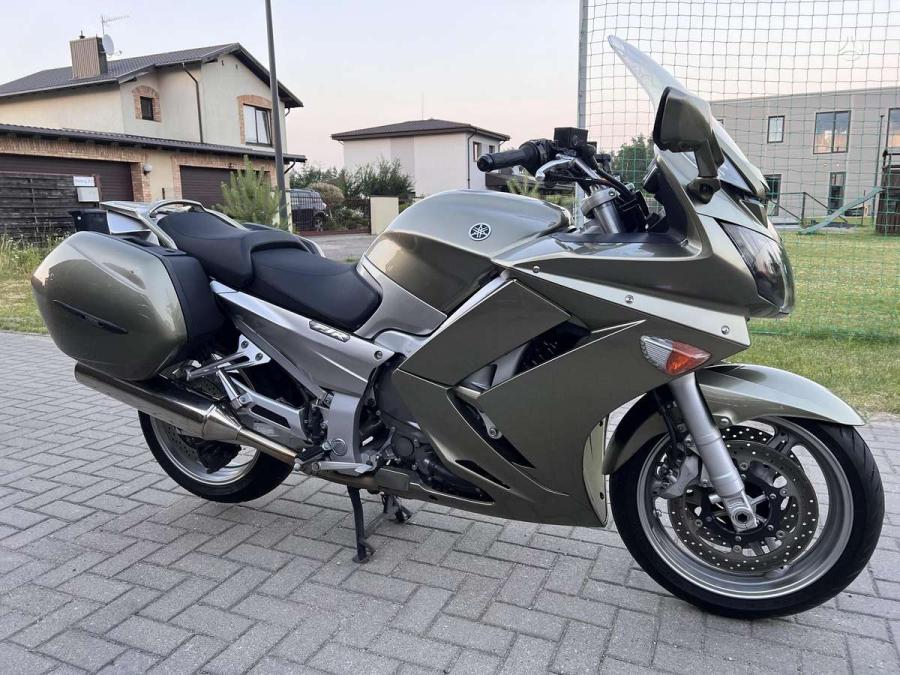 Brown Yamaha FJR 1300 2006 in Vilnius, with an engine capacity of 1.30 L and mileage of 36 thousand km for 5600 €, photo 15 on AUTOMOTO.COM.LV
