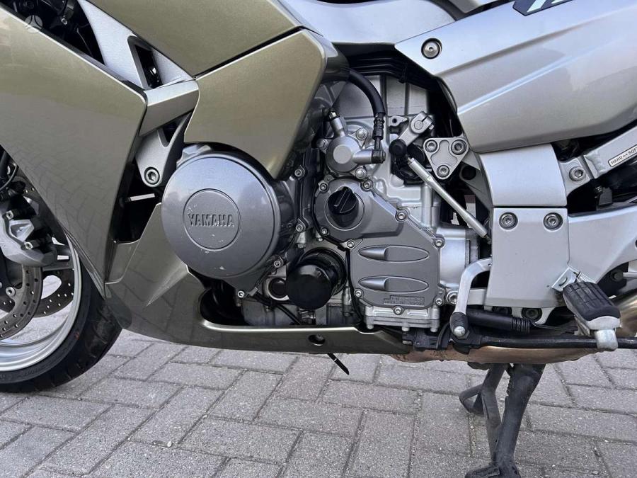 Brown Yamaha FJR 1300 2006 in Vilnius, with an engine capacity of 1.30 L and mileage of 36 thousand km for 5600 €, photo 18 on AUTOMOTO.COM.LV