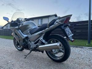Brown Yamaha FJR 1300 2006 in Vilnius, with an engine capacity of 1.30 L and mileage of 36 thousand km for 5450 €, photo 8 on AUTOMOTO.COM.LV