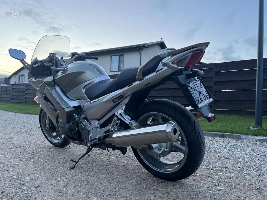 Brown Yamaha FJR 1300 2006 in Vilnius, with an engine capacity of 1.30 L and mileage of 36 thousand km for 5450 €, photo 8 on AUTOMOTO.COM.LV