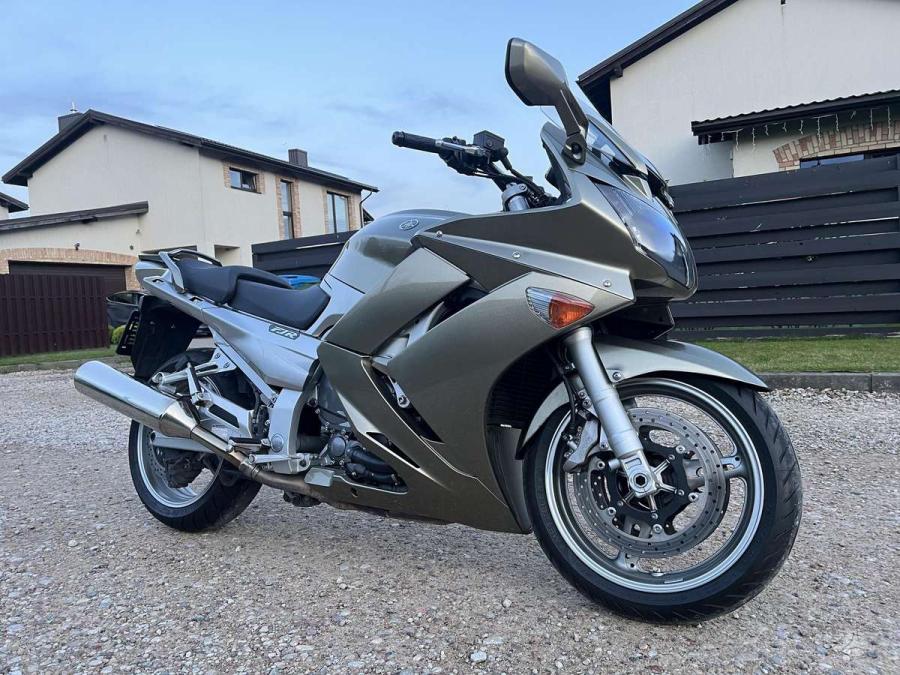 Brown Yamaha FJR 1300 2006 in Vilnius, with an engine capacity of 1.30 L and mileage of 36 thousand km for 5450 €, photo 15 on AUTOMOTO.COM.LV