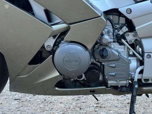 Brown Yamaha FJR 1300 2006 in Vilnius, with an engine capacity of 1.30 L and mileage of 36 thousand km for 5450 €, photo 20 on AUTOMOTO.COM.LV