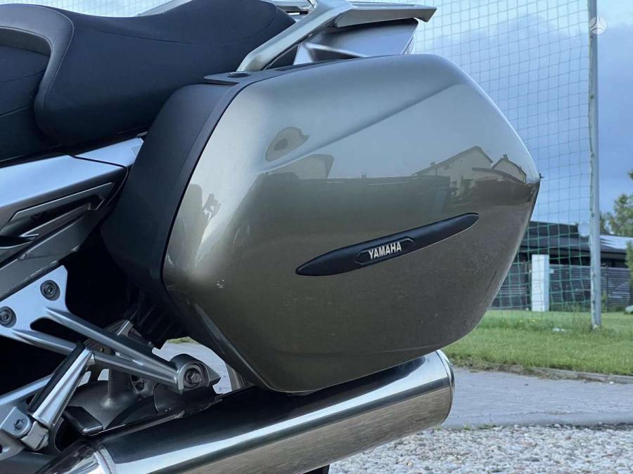 Brown Yamaha FJR 1300 2006 in Vilnius, with an engine capacity of 1.30 L and mileage of 36 thousand km for 5450 €, photo 24 on AUTOMOTO.COM.LV