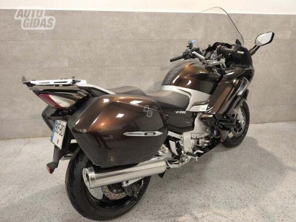 Brūns Yamaha FJR 1300 2013 Gargždai, ar dzinēja tilpumu 1.30 L un nobraukumu 58 tūkst. km par 9000 €, foto 4 vietnē AUTOMOTO.COM.LV