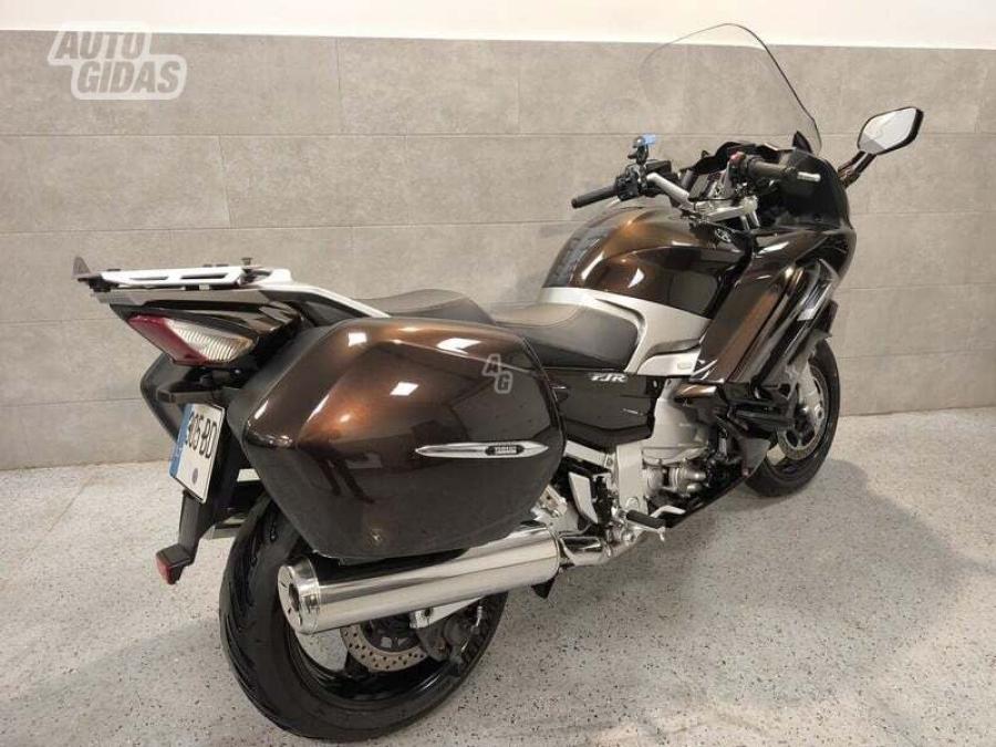 Brūns Yamaha FJR 1300 2013 Gargždai, ar dzinēja tilpumu 1.30 L un nobraukumu 58 tūkst. km par 9000 €, foto 5 vietnē AUTOMOTO.COM.LV