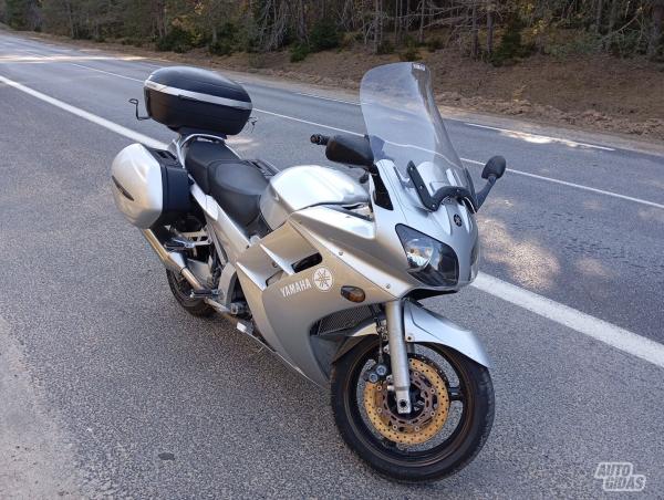 Grey Yamaha FJR 1300 2001 in Telschi, with an engine capacity of 1.30 L and mileage of 101 thousand km for 2990 €, photo 3 on AUTOMOTO.COM.LV