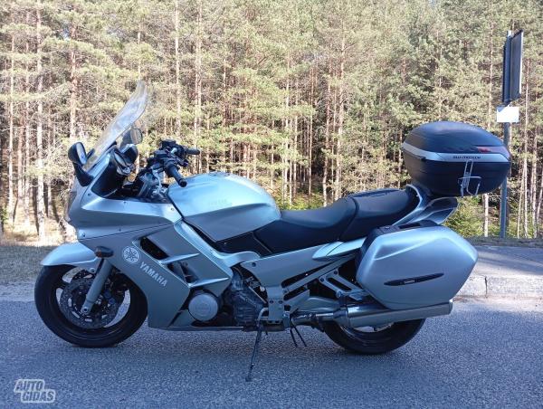 Grey Yamaha FJR 1300 2001 in Telschi, with an engine capacity of 1.30 L and mileage of 101 thousand km for 2990 €, photo 8 on AUTOMOTO.COM.LV