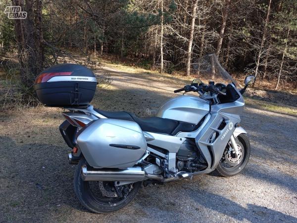 Grey Yamaha FJR 1300 2001 in Telschi, with an engine capacity of 1.30 L and mileage of 101 thousand km for 2990 €, photo 9 on AUTOMOTO.COM.LV