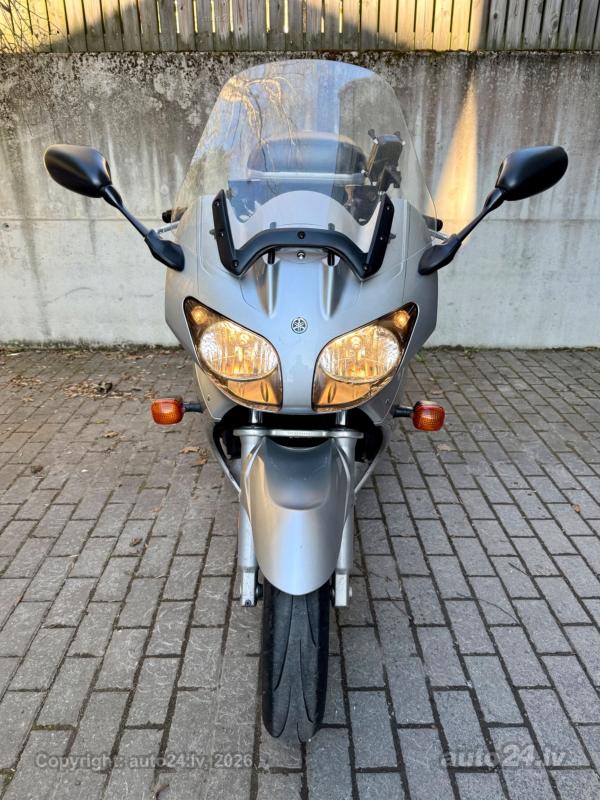 Grey Yamaha FJR 1300 2003 in Tallinn, with an engine capacity of 1.30 L and mileage of 94 thousand km for 3000 €, photo 3 on AUTOMOTO.COM.LV