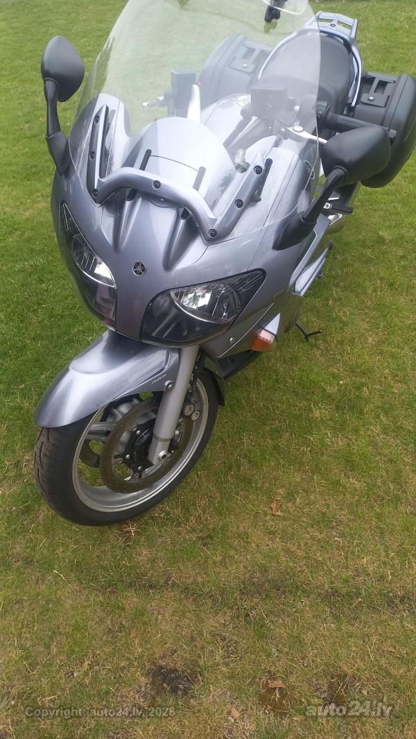 Grey Yamaha FJR 1300 2003 in Tallinn, with an engine capacity of 1.30 L and mileage of 50 thousand km for 3500 €, photo 1 on AUTOMOTO.COM.LV
