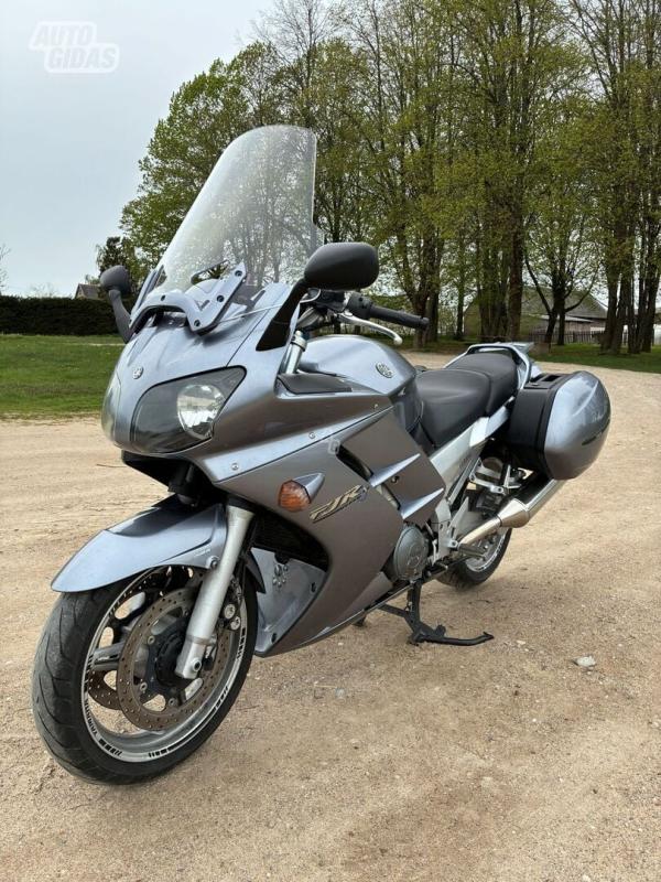 Pelēks Yamaha FJR 1300 2004 Šilutė, ar dzinēja tilpumu 1.30 L un nobraukumu 105 tūkst. km par 2999 €, foto 1 vietnē AUTOMOTO.COM.LV