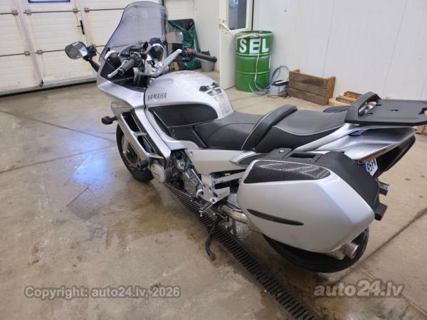 Grey Yamaha FJR 1300 2005 in Viljandi, with an engine capacity of 1.30 L and mileage of 0 thousand km for 5900 €, photo 6 on AUTOMOTO.COM.LV