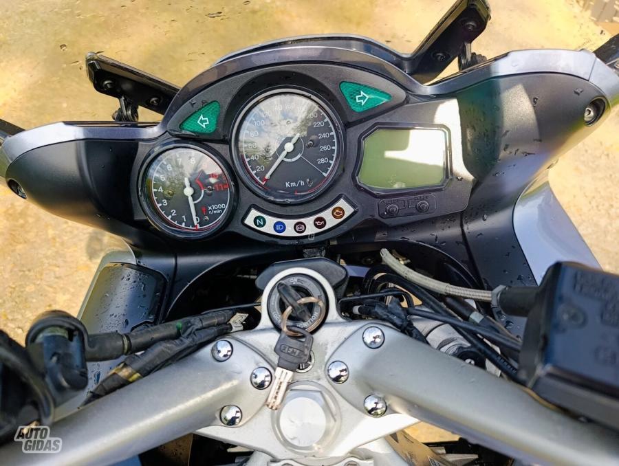 Серый Ямаха FJR 1300 2005 в Вильнюс, объемом двигателя 1.30 л и пробегом 79 тыс. км за 3600 €, фото 8 на AUTOMOTO.COM.LV