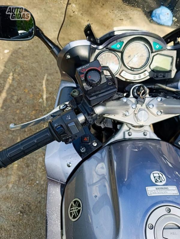 Grey Yamaha FJR 1300 2005 in Vilnius, with an engine capacity of 1.30 L and mileage of 79 thousand km for 3600 €, photo 8 on AUTOMOTO.COM.LV