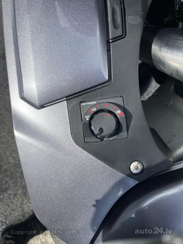 Серый Ямаха FJR 1300 2007 в Таллин, объемом двигателя 1.30 л и пробегом 92 тыс. км за 4800 €, фото 7 на AUTOMOTO.COM.LV