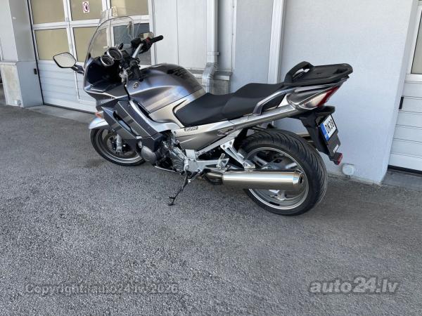 Серый Ямаха FJR 1300 2007 в Таллин, объемом двигателя 1.30 л и пробегом 92 тыс. км за 4800 €, фото 10 на AUTOMOTO.COM.LV