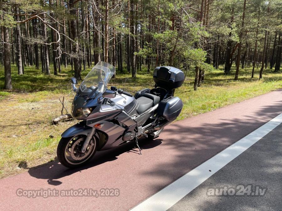 Серый Ямаха FJR 1300 2007 в Таллин, объемом двигателя 1.30 л и пробегом 92 тыс. км за 4800 €, фото 15 на AUTOMOTO.COM.LV