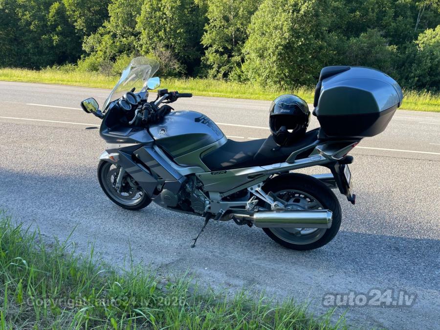 Серый Ямаха FJR 1300 2007 в Таллин, объемом двигателя 1.30 л и пробегом 92 тыс. км за 4800 €, фото 16 на AUTOMOTO.COM.LV