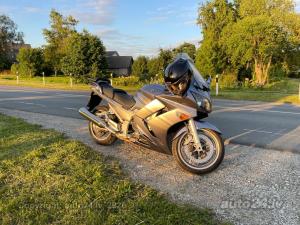 Серый Ямаха FJR 1300 2007 в Таллин, объемом двигателя 1.30 л и пробегом 92 тыс. км за 4800 €, фото 18 на AUTOMOTO.COM.LV