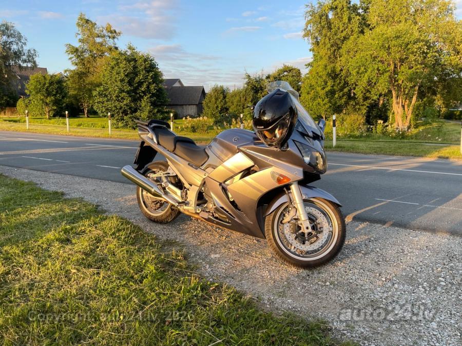 Серый Ямаха FJR 1300 2007 в Таллин, объемом двигателя 1.30 л и пробегом 92 тыс. км за 4800 €, фото 18 на AUTOMOTO.COM.LV