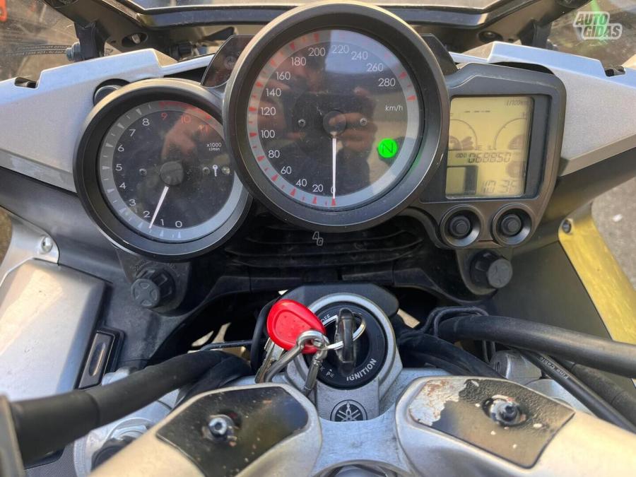 Grey Yamaha FJR 1300 2008 in Taurage, with an engine capacity of 1.30 L and mileage of 69 thousand km for 3500 €, photo 9 on AUTOMOTO.COM.LV